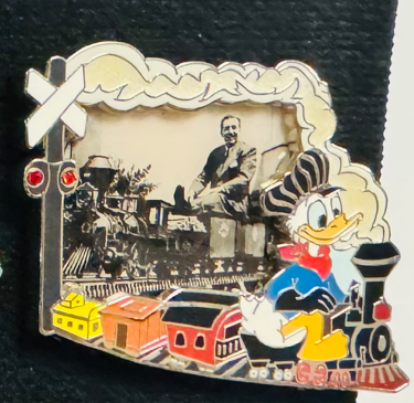 88150 - Donald Duck - Train - 110th Legacy Collection - Walt Disney ...