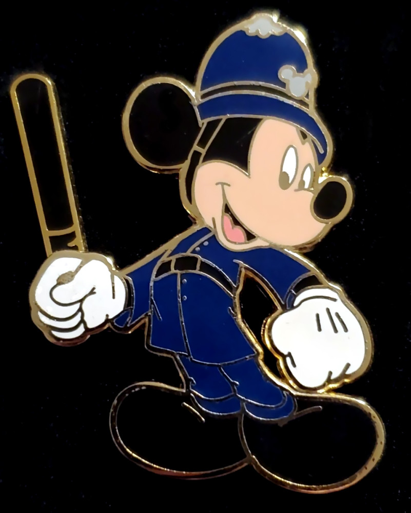 89371 - Mickey Mouse as an English Bobby - Disney Shopping Law ...