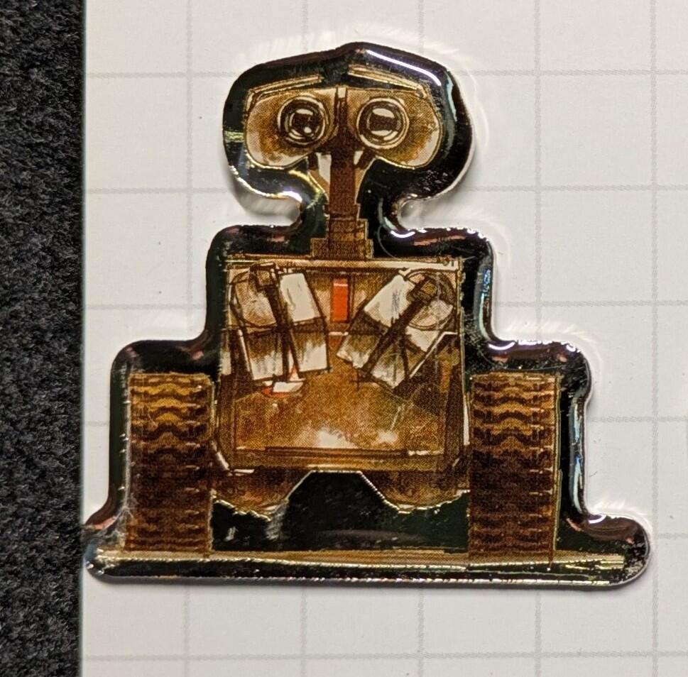 91017 - WALL-E in Brown only - The Science Behind PIXAR - Disney Store ...