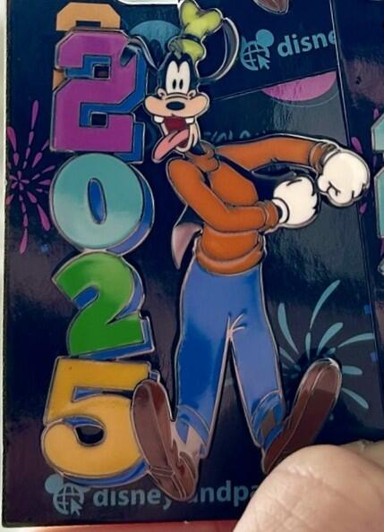 91994 - Goofy - 2025 Dated Year Pins - Disneyland Resort Paris Disney Pin