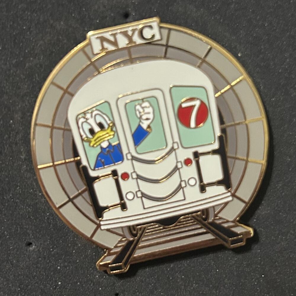 92280 - NYC Transportation - Donald on Subway - World Of Disney (NYC ...