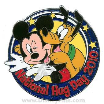 92576 - Mickey & Pluto - National Hug Day