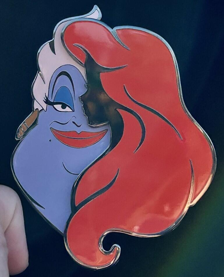 93086 - Ursula and Ariel - Jumbo Villain and Princess Silhouette ...