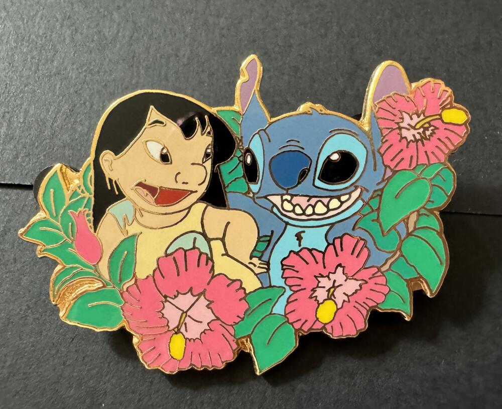93792 - Lilo and Stitch - Among Flowers - Disney Auctions Disney Pin