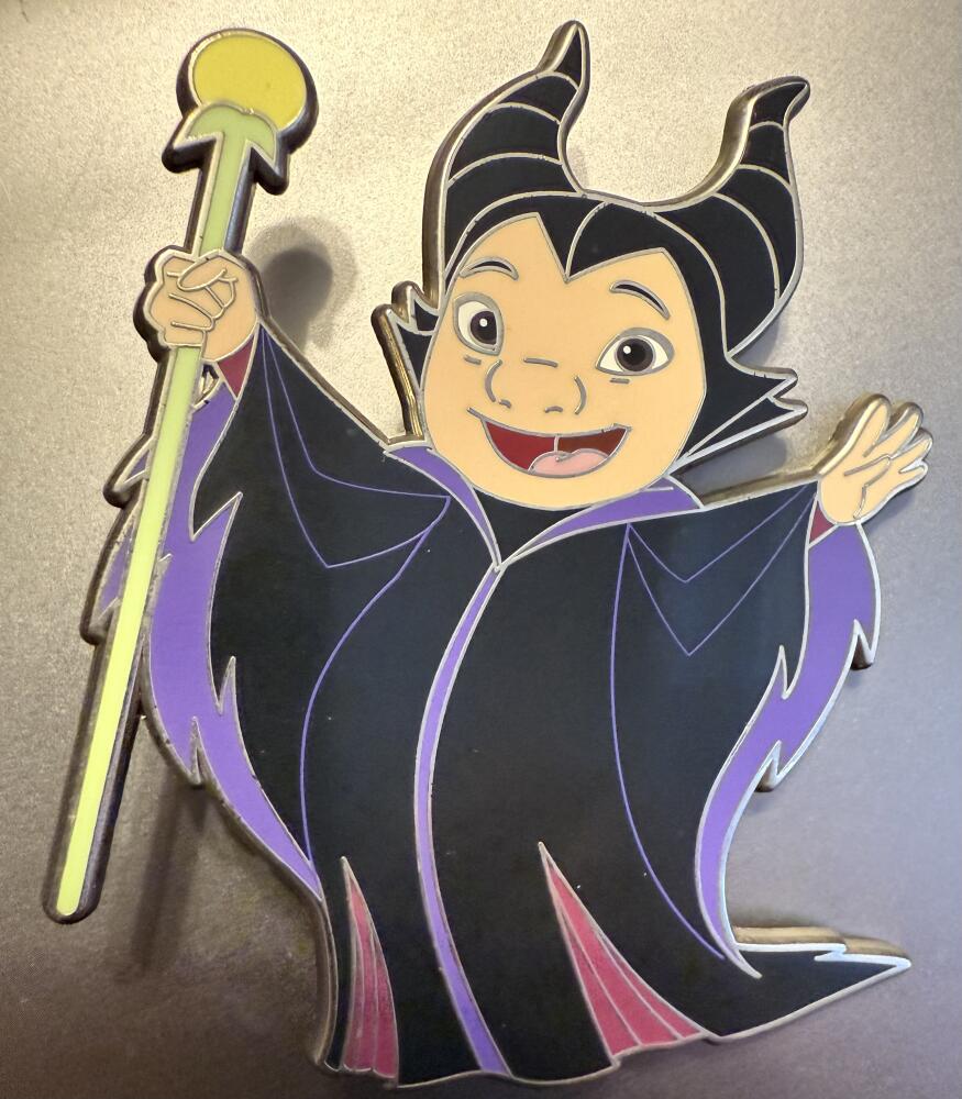 94441 - Lilo Dressed As Maleificent - Fantasy Pin Series - Fantasy ...