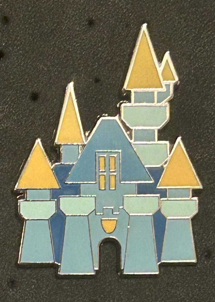 96197 - Cinderella Castle - Tiny Kingdom Series 1 Mystery Collection ...