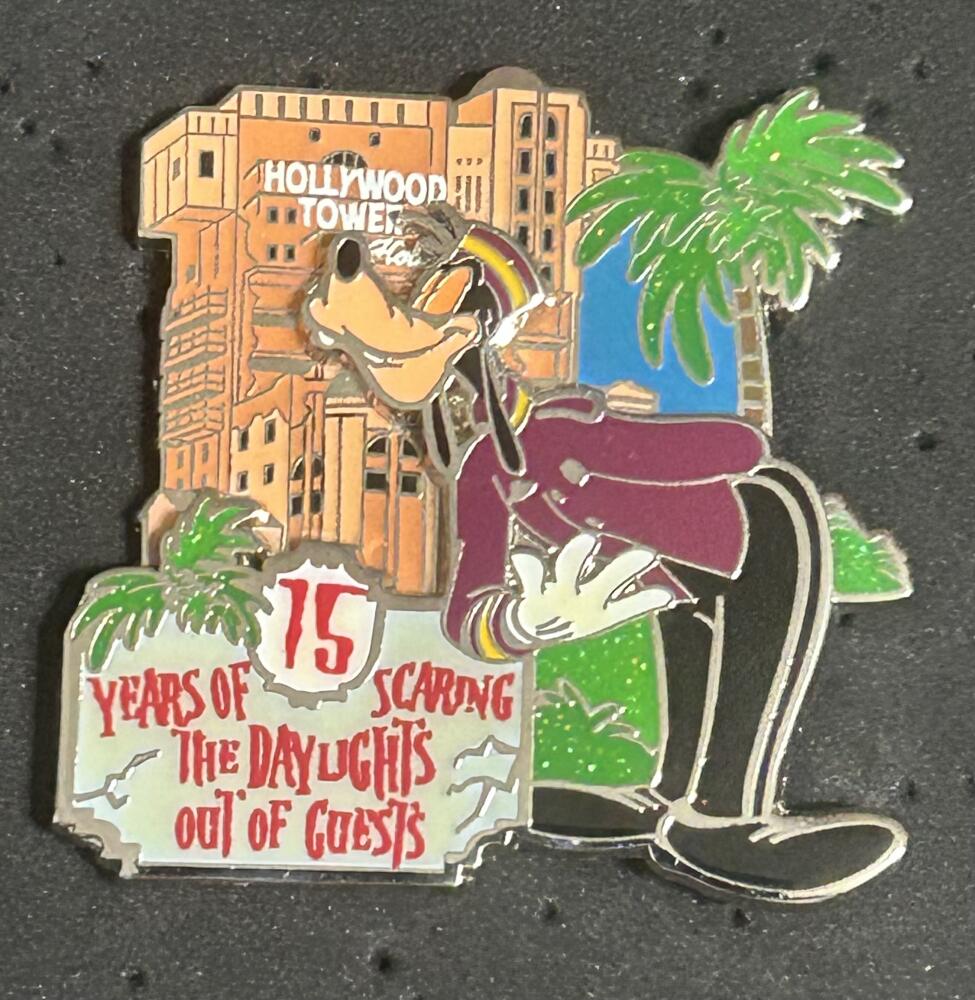 96224 - 15 Years of Scaring the Daylights Out of Guests - Goofy - Cast ...