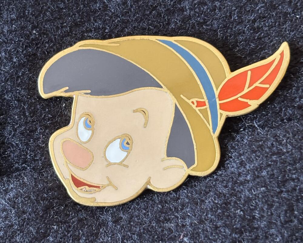 96637 - Pinnochio - Disney Gallery - Pinocchio Series - Disney Store US ...