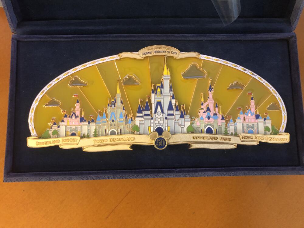 98632 - Disney Theme Parks Castles Super Jumbo - Happiest Pin ...