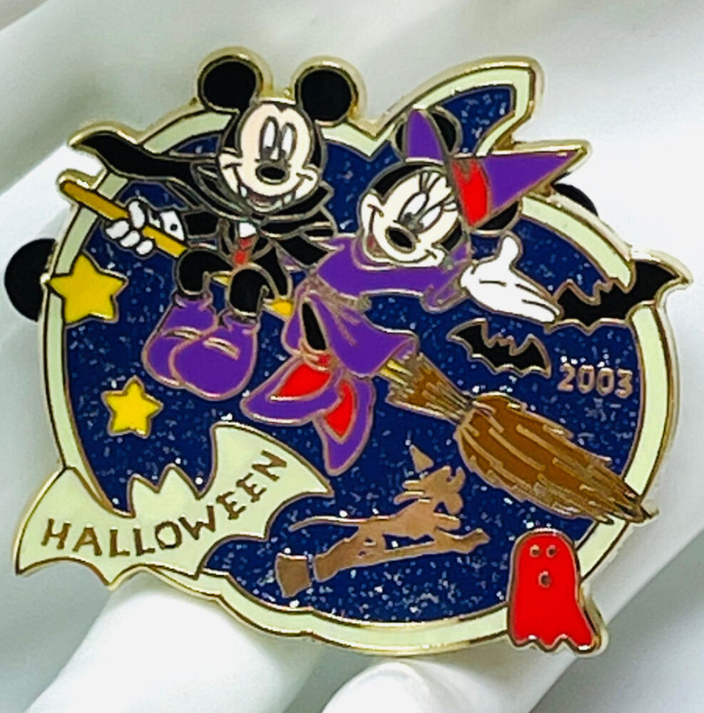 98740 - Mickey and Minnie Halloween 2003 - Halloween 2003