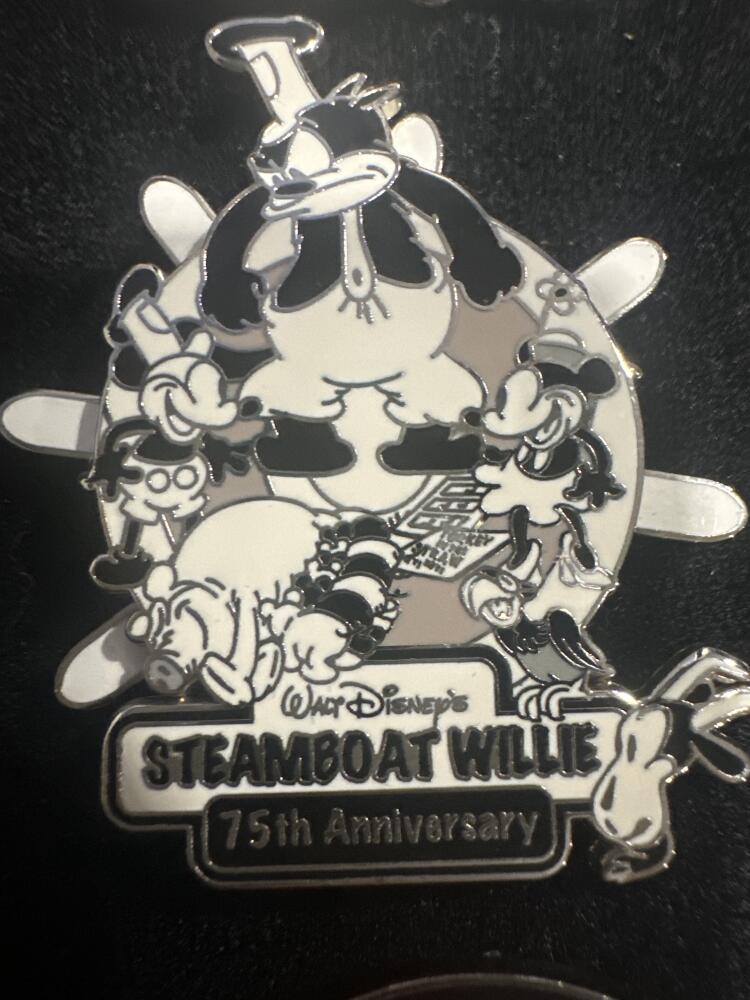 99130 - Steamboat Willie 75th Anniversary - 75 Years with Mickey