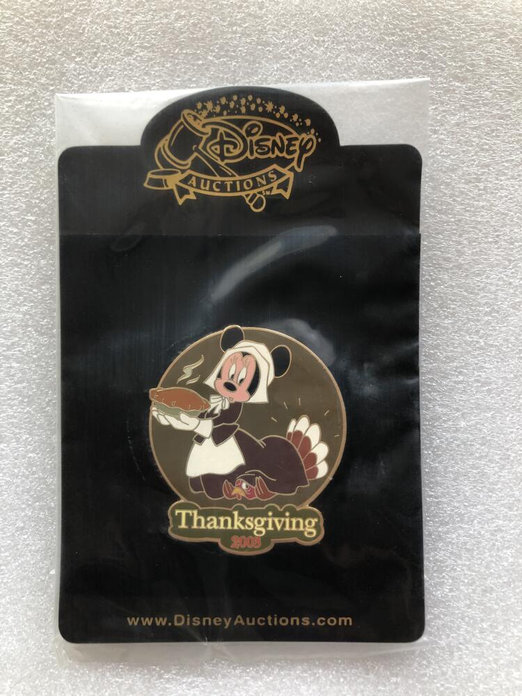 99798 - Pilgrim Minnie Holding a Pie - Thanksgiving 2003 - Disney ...