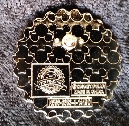 Ellie Bottle Cap - Pixar's Up | Pin & Pop