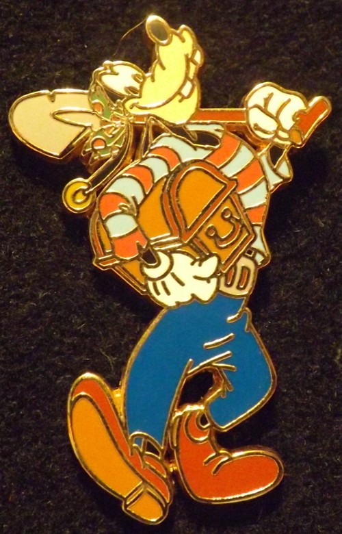 7537 - Goofy with Treasure Chest - Mickey and Friends Pirates Pin Set ...