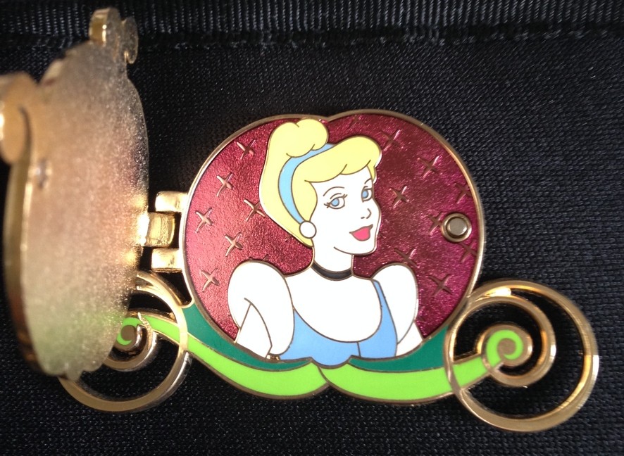 Cinderella - Disney Heroines Carriage Pin Set | Pin & Pop