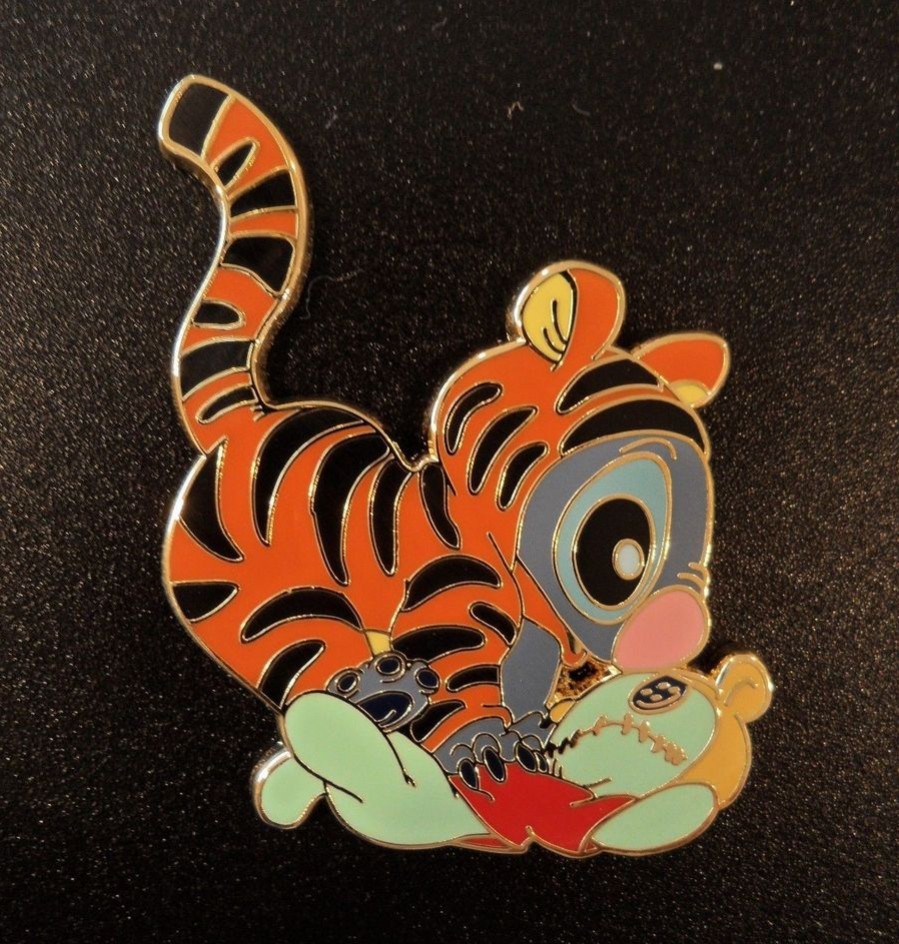 25946 - Winnie the Pooh - Costume Stitch and Scrump - Disney Store ...