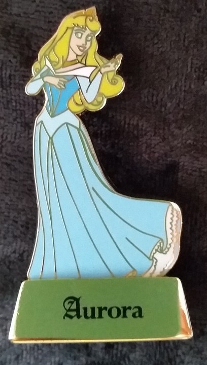 733 - Aurora in Blue Dress - Happily Ever After Gold Nameplate Mystery ...