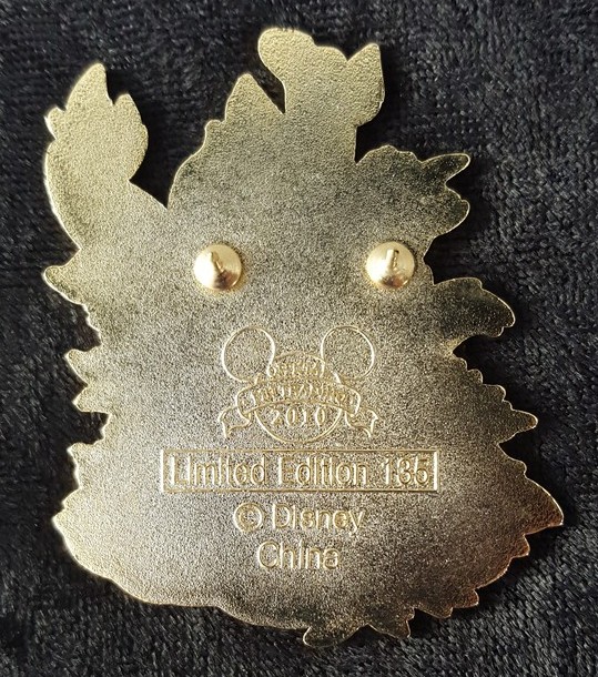 24049 - Stitch Jumping in Leaves - Autumn Stitch Set - Disney Store US ...