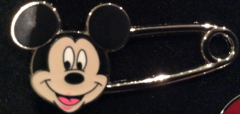 25842 - Mickey safety pin - Safety Pin - Hong Kong Disneyland Disney Pin