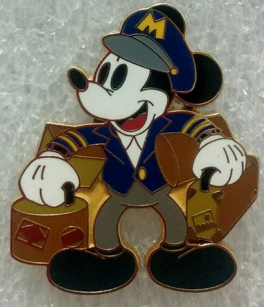 20023 - Mickey carrying suitcases - Disney's Magical Express Bus - Walt ...