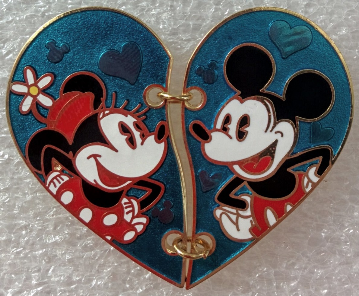 20878 - Mickey and Minnie 2 piece heart - Connected Hearts