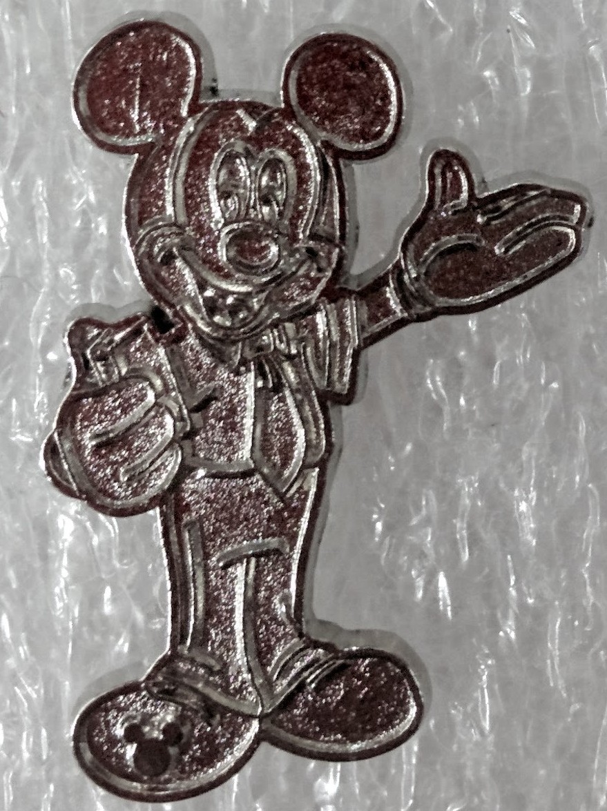 16986 - Mickey Mouse CHASER - WDW Hidden Mickey Series 2013 Wave B: Disney's Pin Traders Icons ...