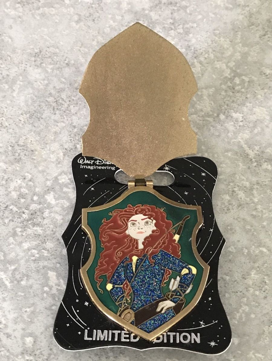 11737 - Merida - Hinged Princess Crest - Walt Disney Imagineering ...