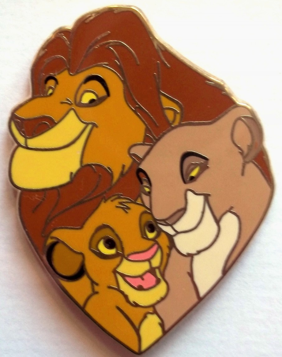 1905 - The Lion King - Mufasa, Simba and Sarabi Heart