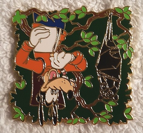 4456 - Goofy with Rodrigues Flying Fox Bat - Disney's Animal Kingdom ...