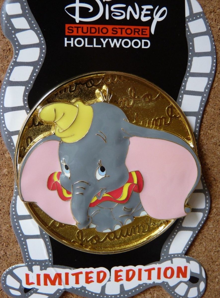 4692 - Dumbo - Cursive Cuties Series - Disney Studio Store Hollywood / Soda Fountain Disney Pin