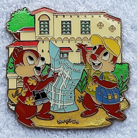9788 - Star Homes - Chip and Dale Sightseeing - Disney Studio Store ...