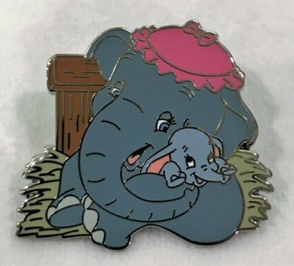 11854 - Dumbo & Mrs. Jumbo - Disney Hugs Mystery Collection