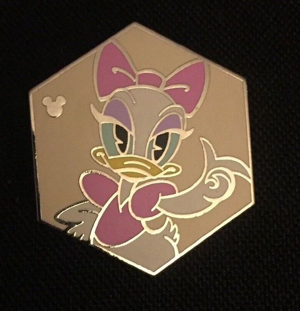 25560 - Daisy Duck - 2019 Hidden Mickey - Animated Shorts Art Style