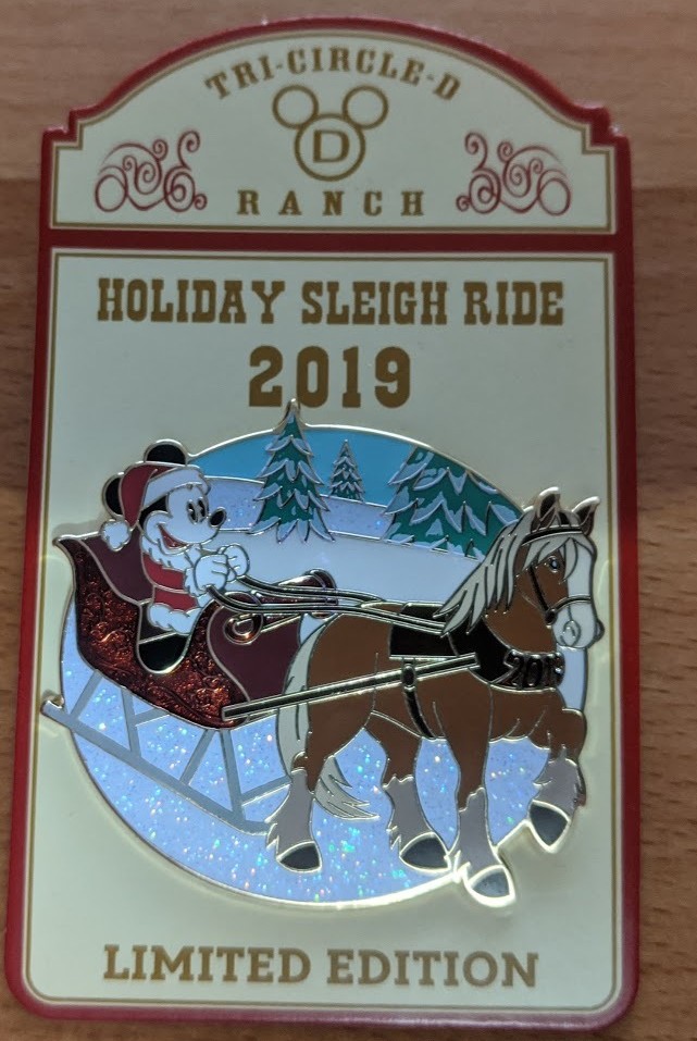 29870 - Holiday Sleigh Ride - Santa Mickey Mouse - Fort Wilderness ...