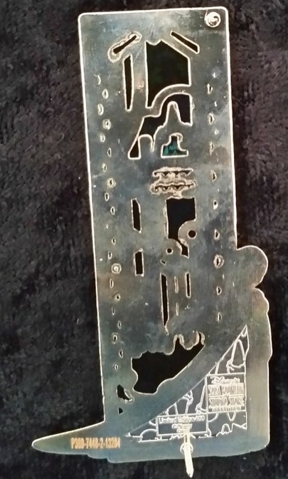 11 - Elsa Stained Glass Window - Frozen Premiere - Disney Studio Store ...