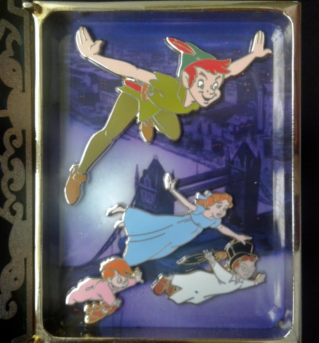 35101 - Peter Pan's Flight - Walt Disney World Jumbo Hinged Stained ...