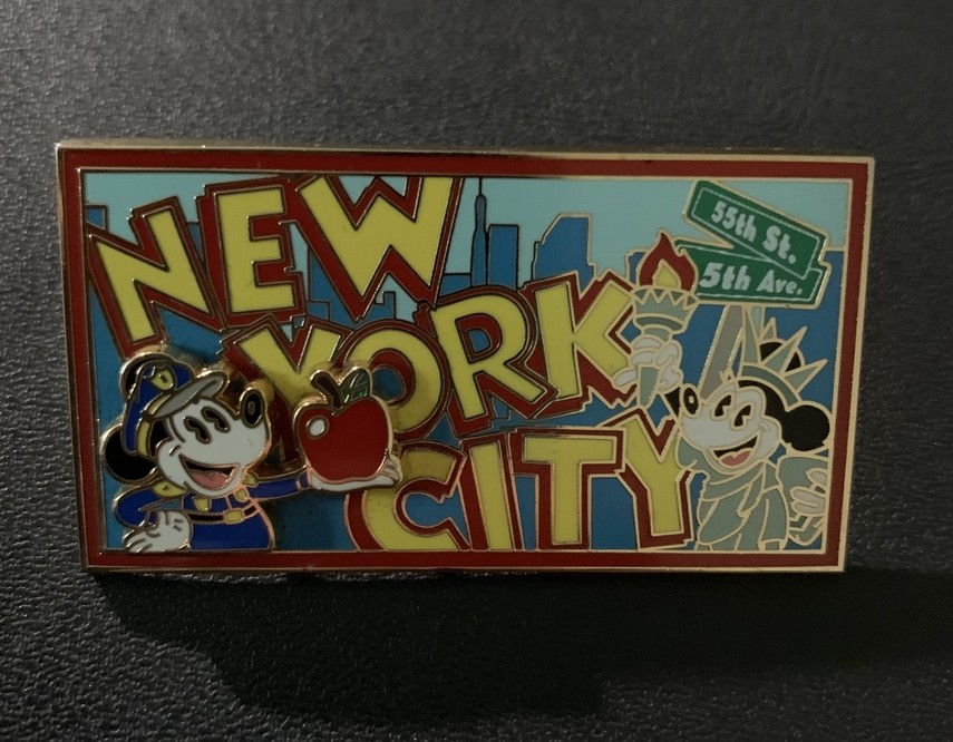35177 - Police Officer Mickey and Lady Liberty Minnie - NYC - World of ...