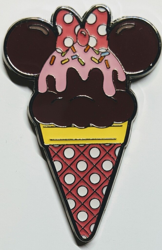 36213 - Minnie Mouse - Loungefly - Ice Cream Cone Blind Box - Loungefly ...