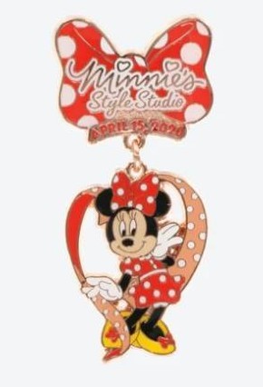 36958 - Minnie's Style Studio - New Fantasyland Dangle - Tokyo ...