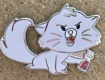 39623 - Yzma - Cats and Dogs Mystery Collection