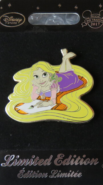11986 - Rapunzel & Pascal painting - Tangled - Disney Store UK Disney Pin