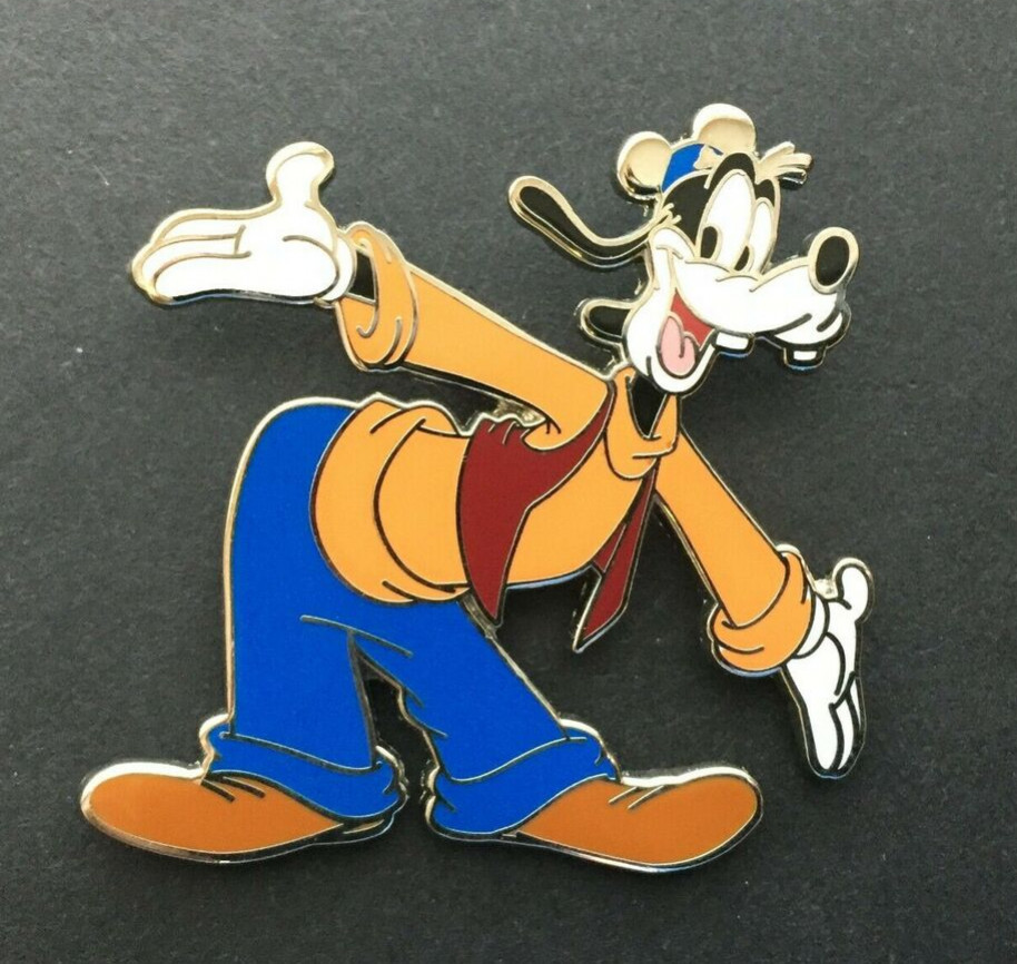 41083 - Goofy wearing a Mickey hat - Celebrate Everyday Ear Hat Collection