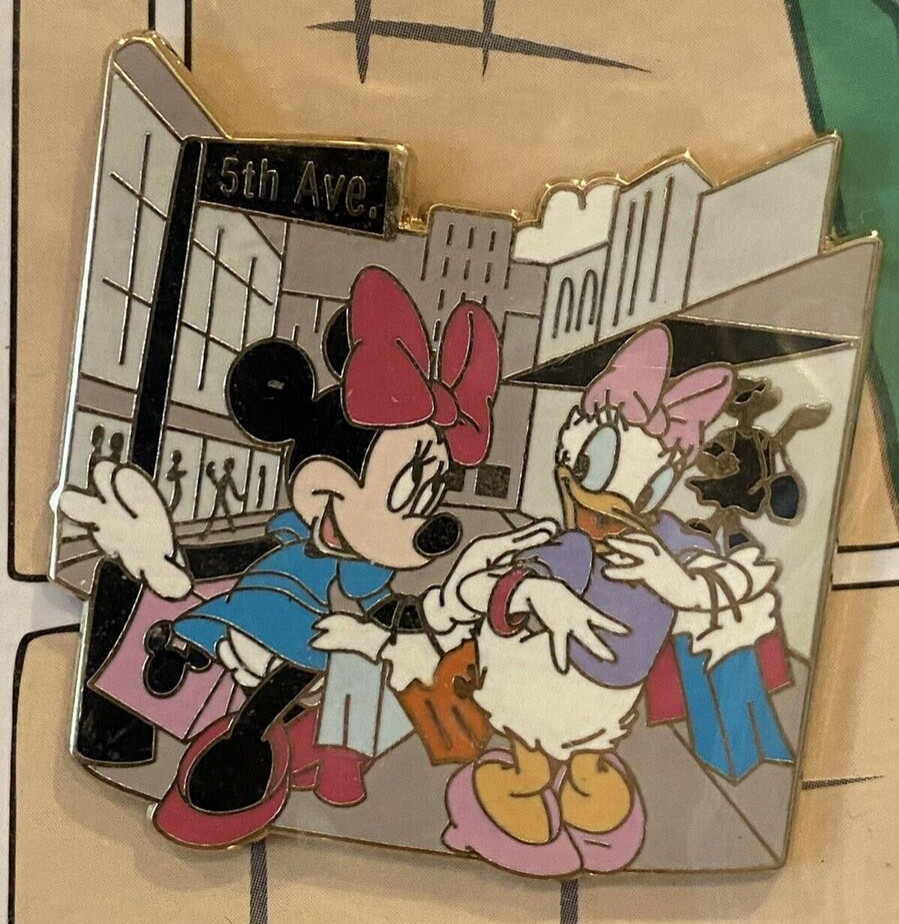 42988 - 5th Ave - World Of Disney (NYC) - Disney Store US Disney Pin
