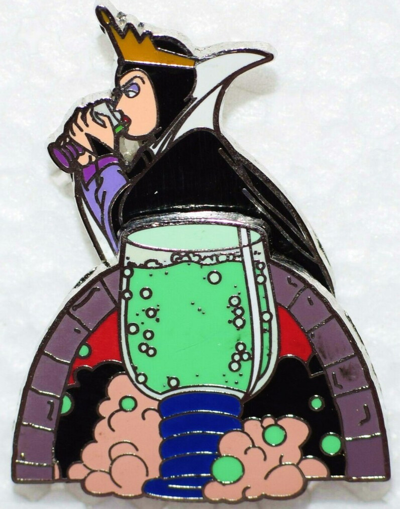 70571 - Evil Queen Only - Villains Vault Transform Box Set - Disneyland ...