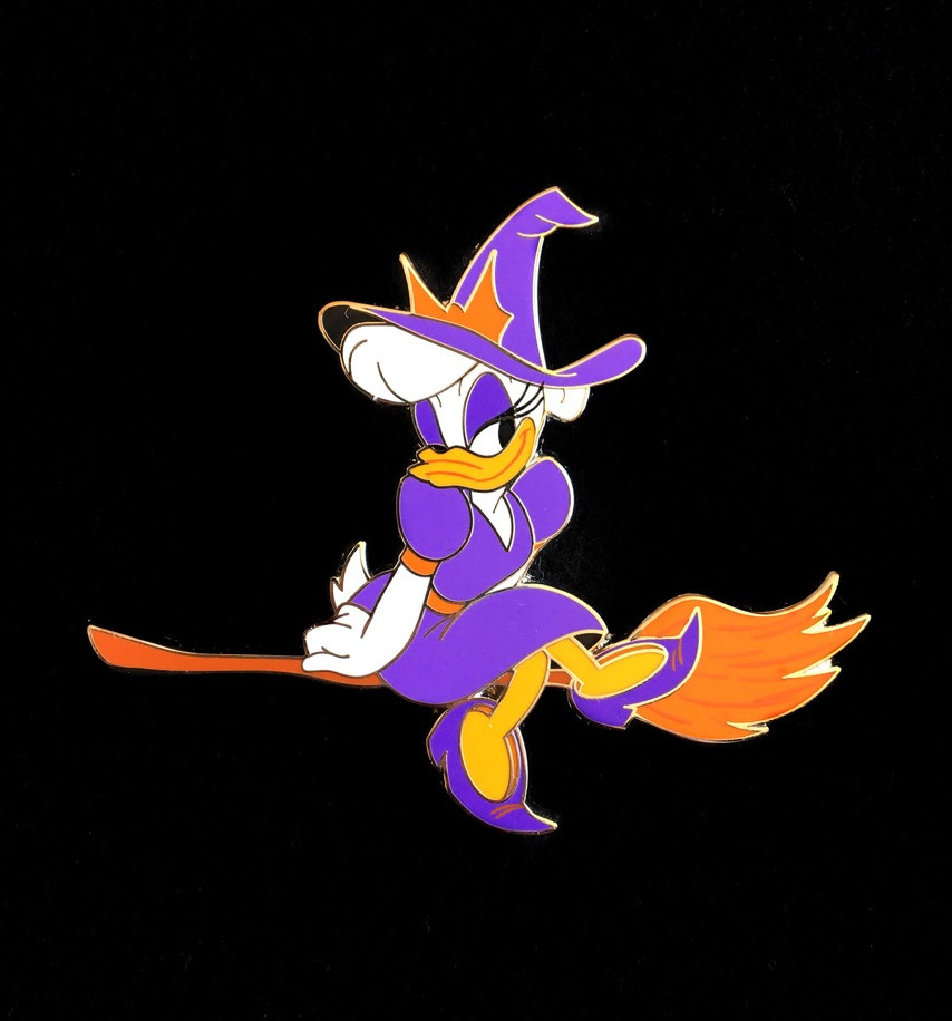 45909 - Witch Daisy Riding a Broom - DLP Halloween 2021 - Disneyland ...