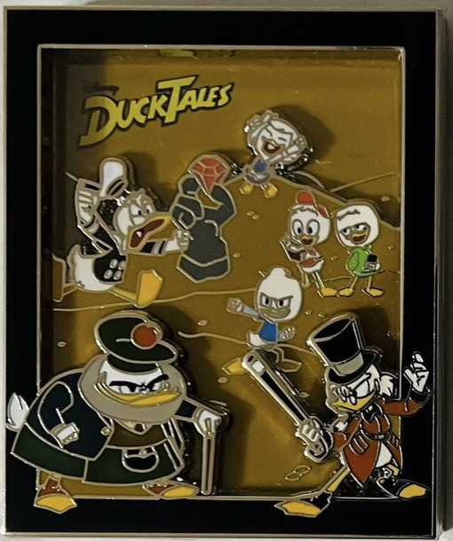 46765 - DuckTales (2017) with Scrooge McDuck - Heroes vs Villains Pin ...