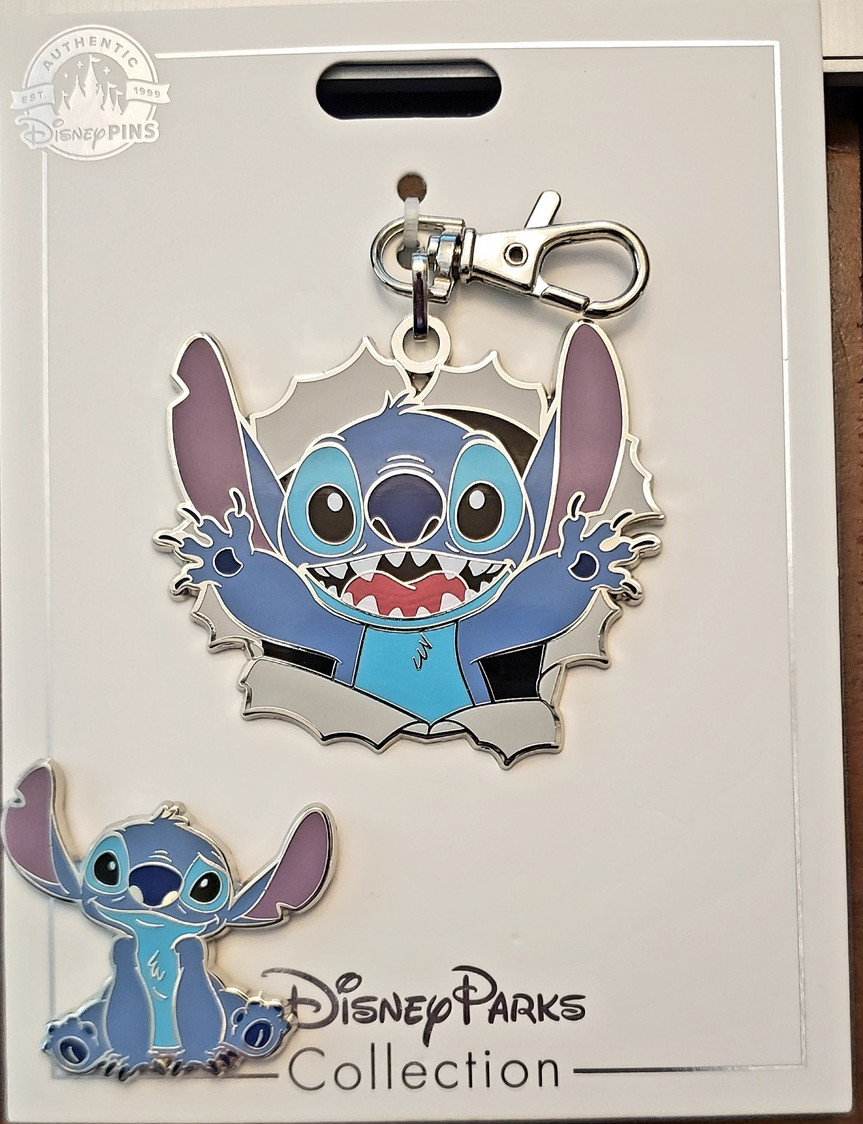 50634 - Stitch Lanyard Medal and Pin Set — Full Set - Lilo & Stitch