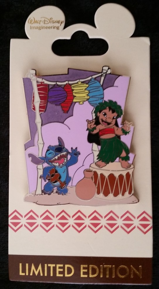 20401 - Stitch and Lilo Hula Dancing - Lilo & Stitch - Walt Disney ...
