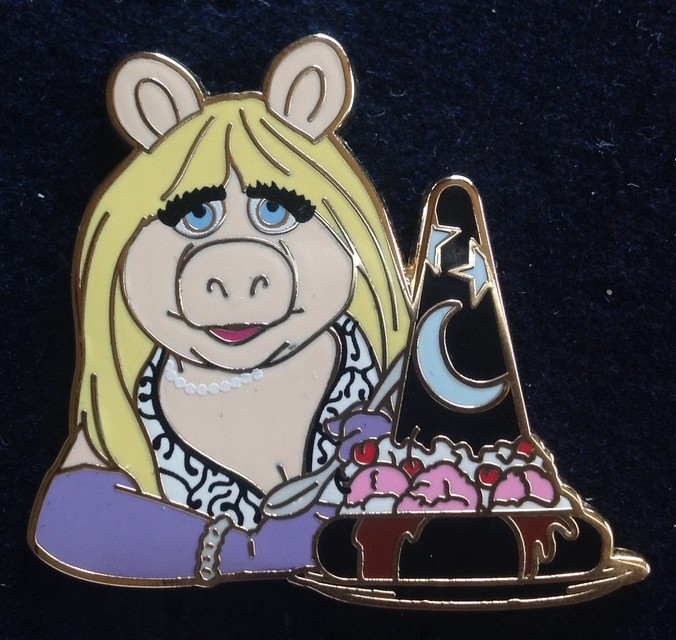 403 - Miss Piggy - (PTD) Pin Trader's Delight Series - Disney Studio ...